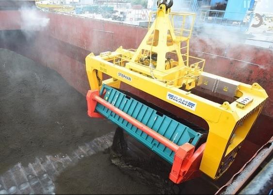 Efficient spreader reduces eco-impact | News | Port Strategy
