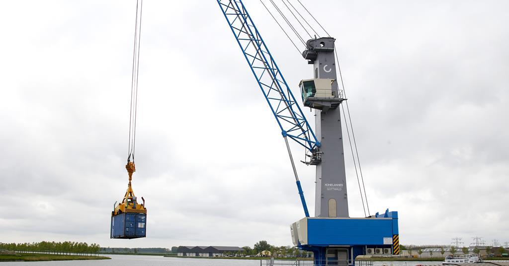 Mobile harbour crane first for Vietnam | News | Port Strategy