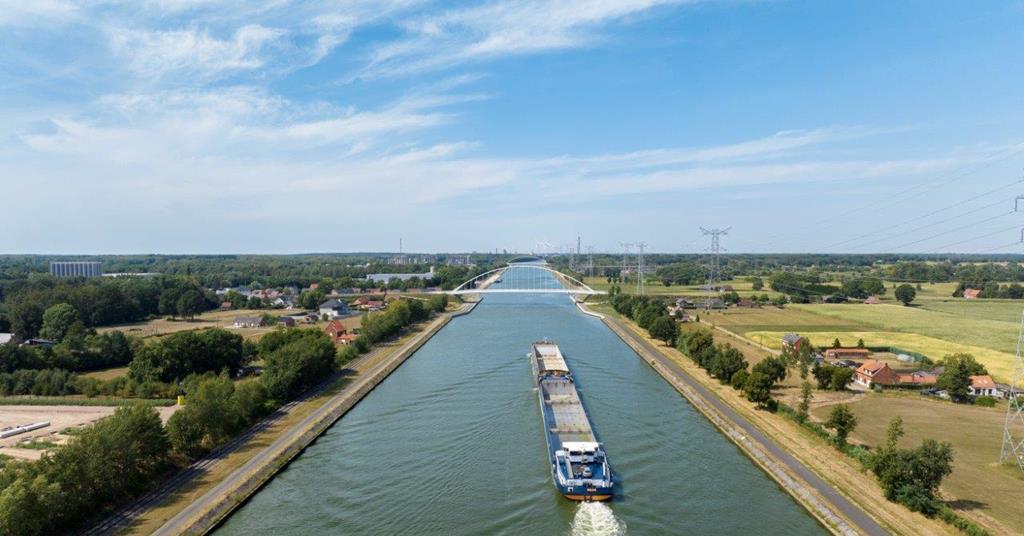 Hydrogen powered barges | News | Port Strategy