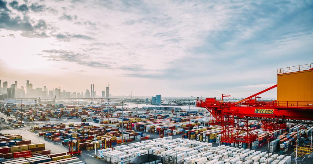 Patrick Terminals in large hybrid straddle carrier order | News | Port ...