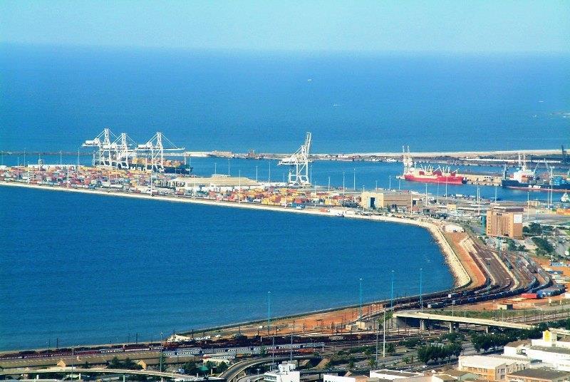 Liebherr wins Ngqura contract | News | Port Strategy