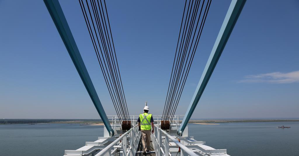 Cable Chains: The Umbilical Cords of Port Machinery | Port Strategy