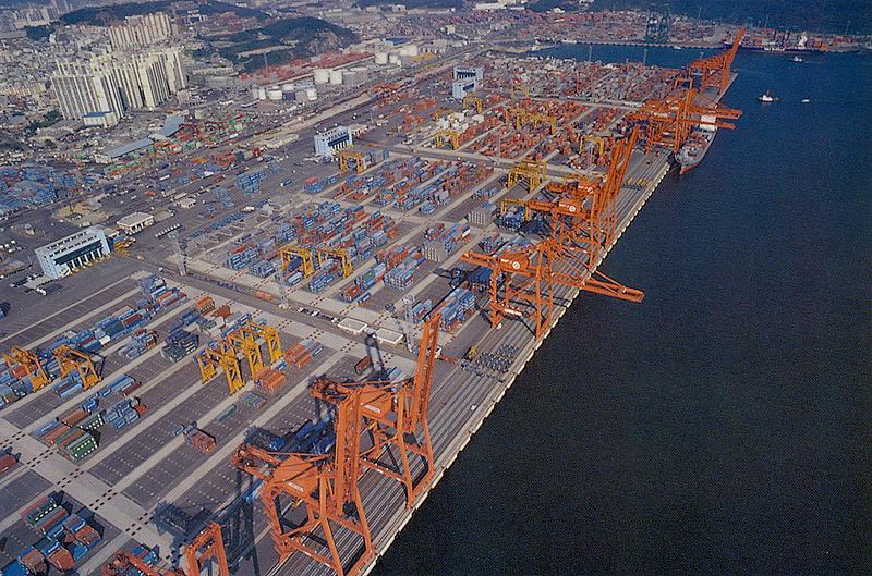 Scarcity of traffic at Busan new port | News | Port Strategy