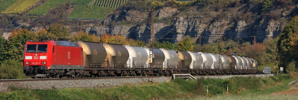 Transporting hydrogen by rail | News | Port Strategy