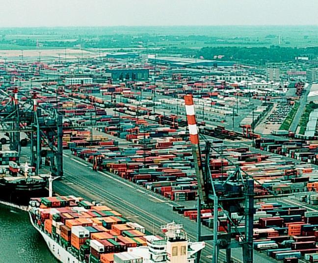 GERMAN PORTS BATTLE BULGES AND EYE THE FUTURE | News | Port Strategy