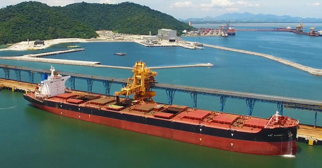 High availability in bulk material handling | ifm electronic | Port ...